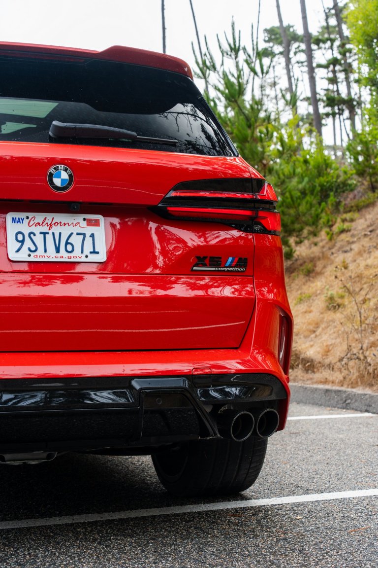 Comparison: 2025 BMW X5 M Competition and M5 are Sumo Wrestling – Mike ...